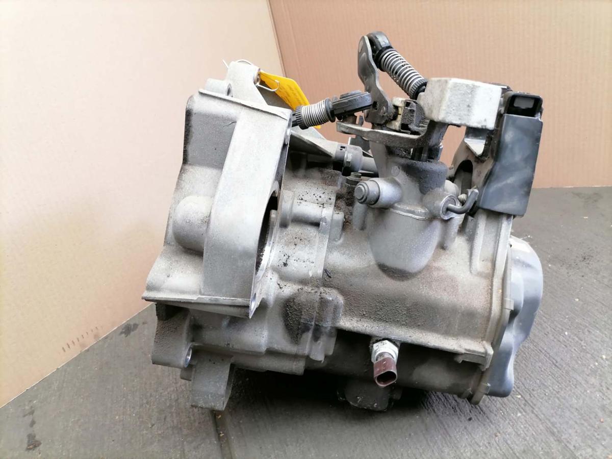 Seat Ibiza 6L original 5 Gang Schaltgetriebe GKU 1.2 12V 47kW Bj.2003 ...